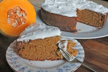 Roasted Squash Cake with Spices - Veggie Desserts