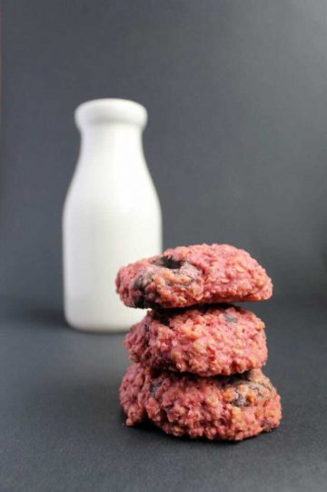 Beet Cookies with Dark Chocolate Chunks - Veggie Desserts