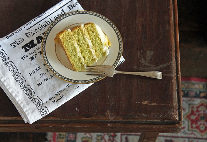 Lemon and Cucumber Cake with Gin Icing - Veggie Desserts