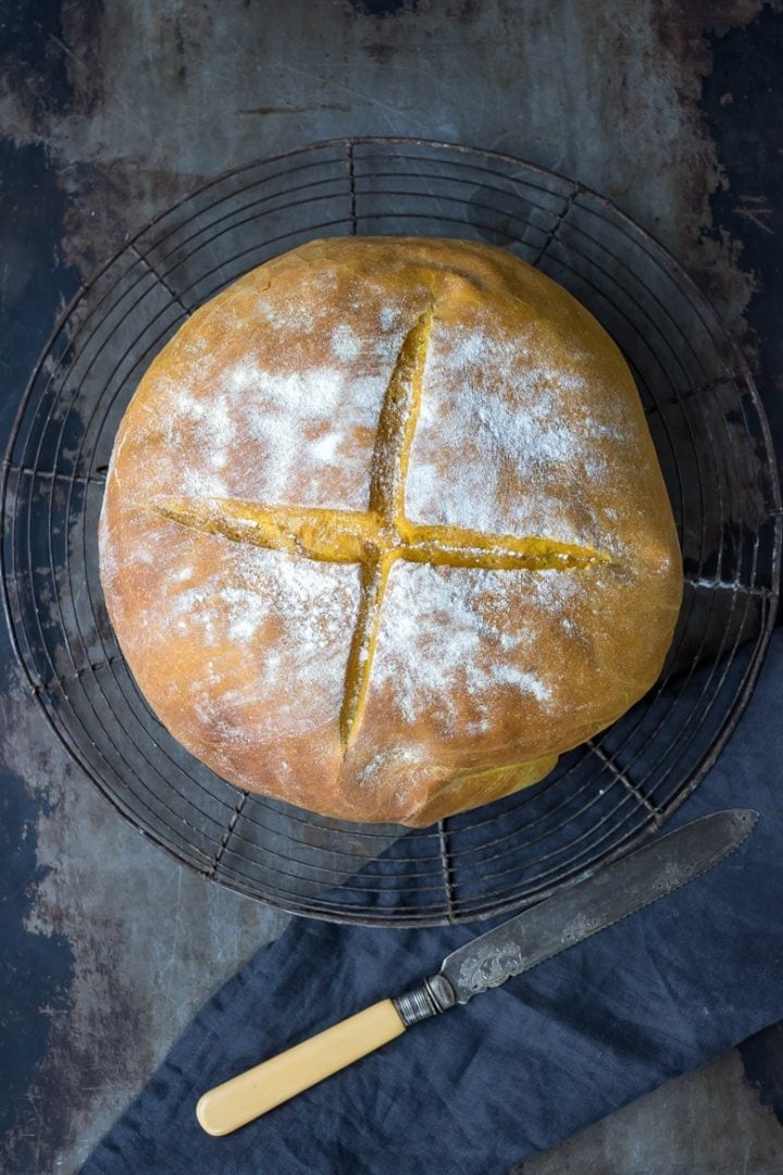 Turmeric Bread - Veggie Desserts