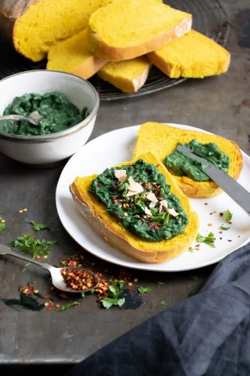 Turmeric Bread - Veggie Desserts