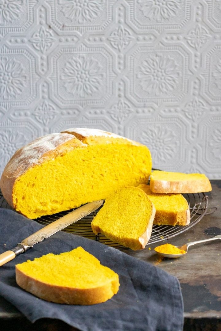 Turmeric Bread - Veggie Desserts