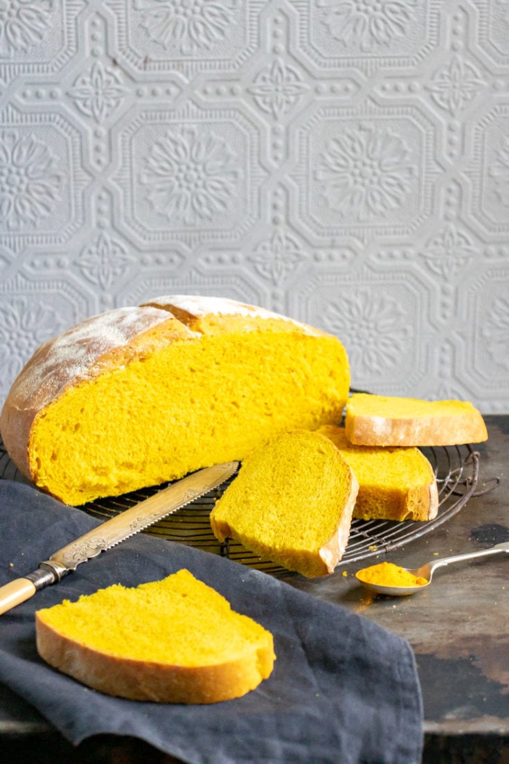 Turmeric Bread - Veggie Desserts
