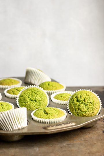 Kale and Lemon Muffins - Veggie Desserts