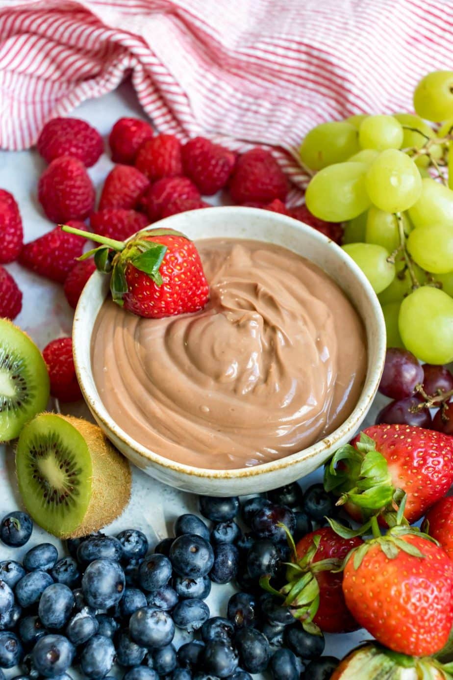 Easy Nutella Dip - Veggie Desserts
