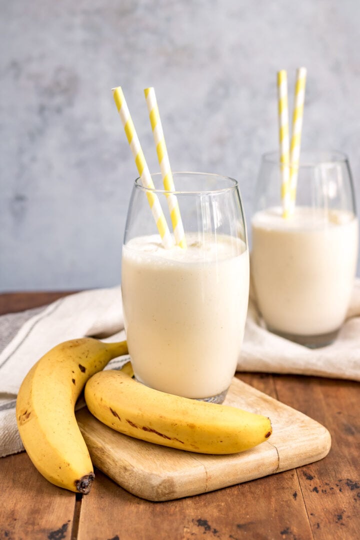 Banana Lassi - Veggie Desserts