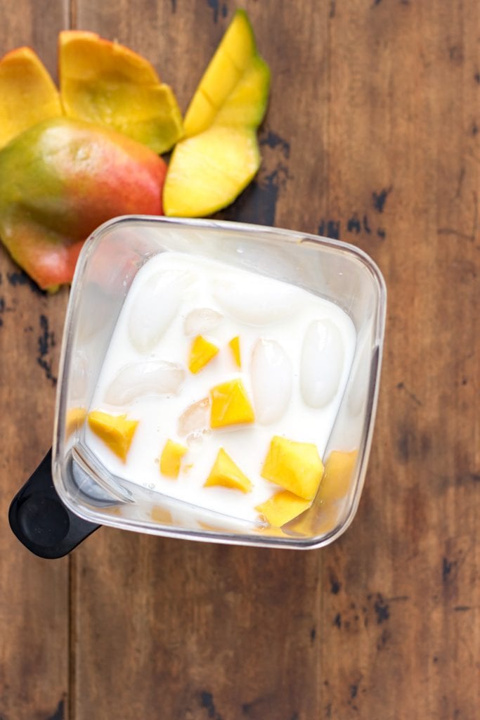 Mango Shake - Veggie Desserts