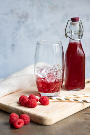Easy Raspberry Soda - Veggie Desserts