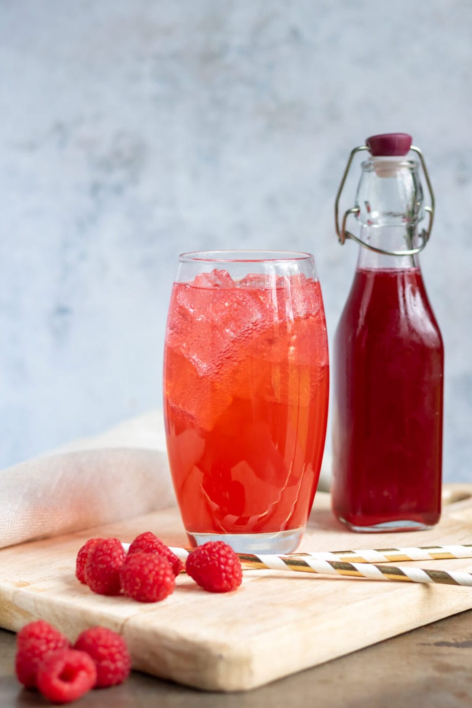 Easy Raspberry Soda - Veggie Desserts