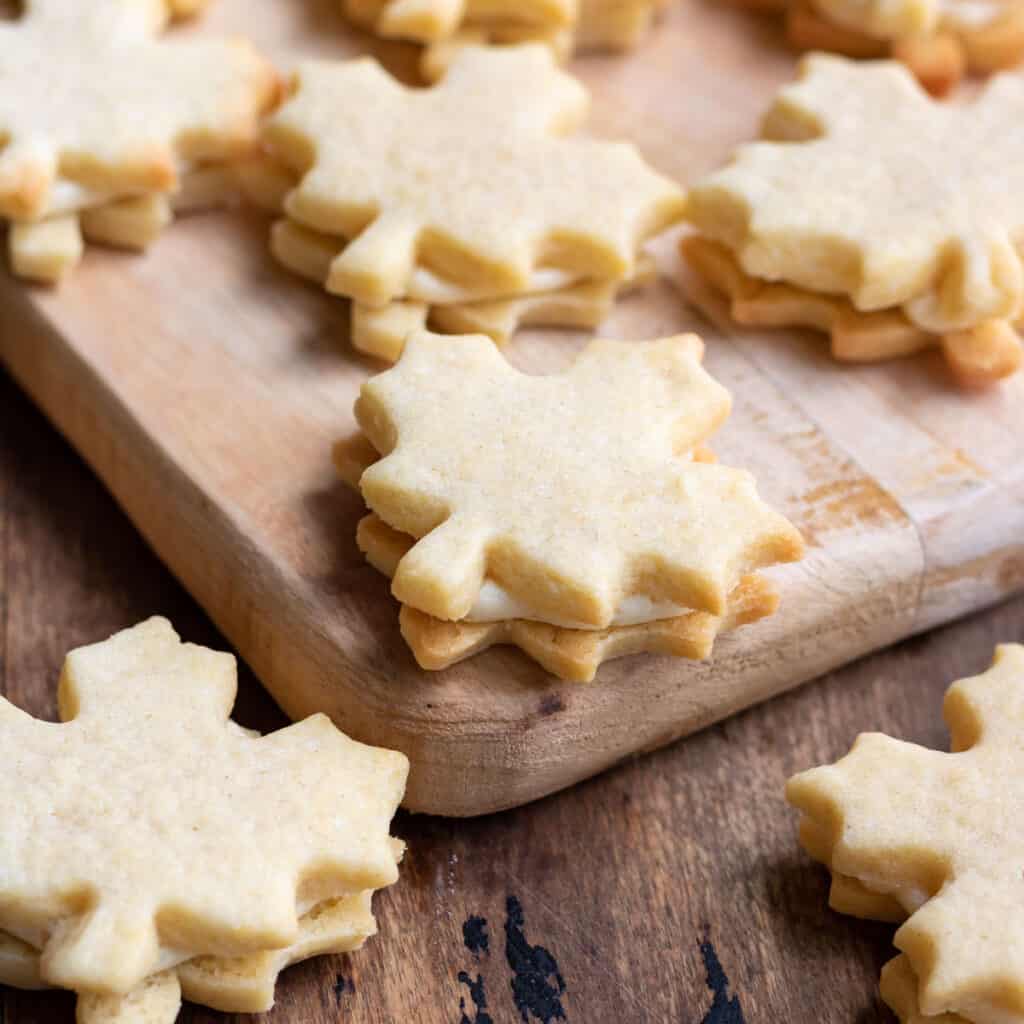 Christmas Cookies From Around The World - Veggie Desserts