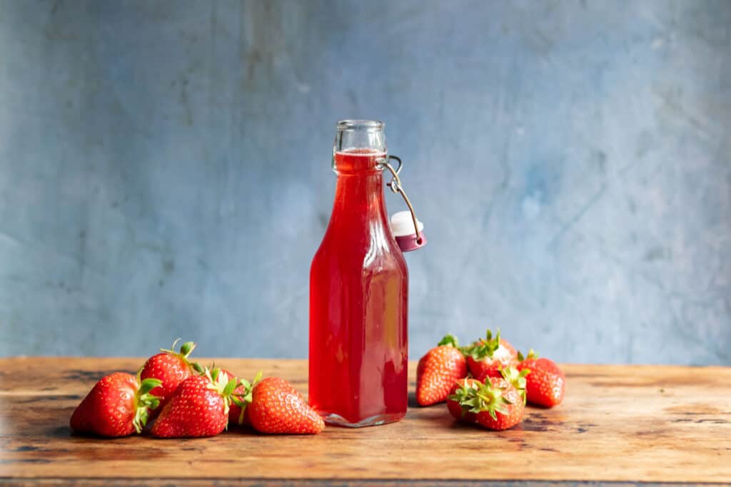 Easy Strawberry Syrup - Veggie Desserts