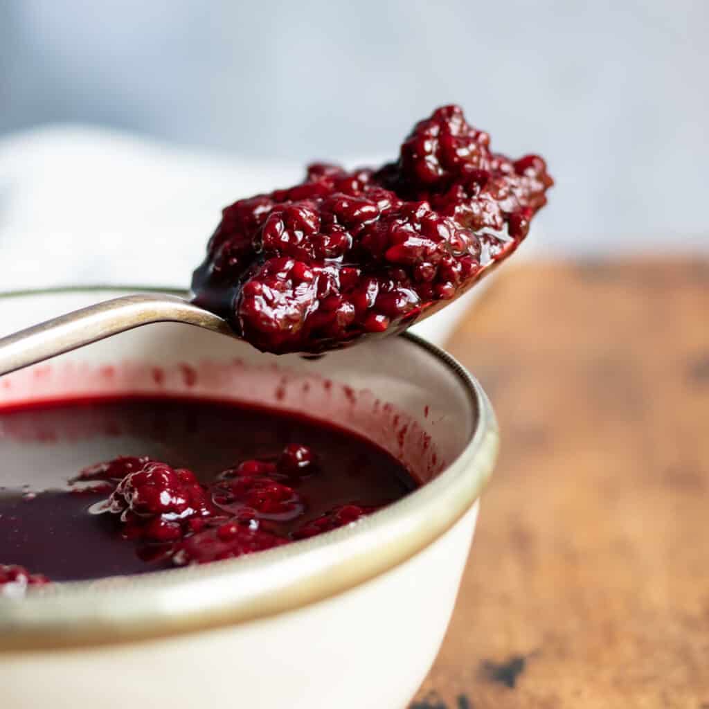Easy Blackberry Compote - Veggie Desserts