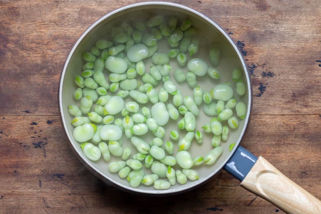 Broad Beans: Prep, Cooking + Recipes - Veggie Desserts