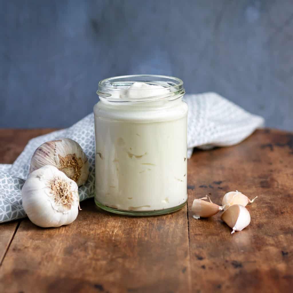 Vegan Aioli (Garlic Mayonnaise) - Veggie Desserts