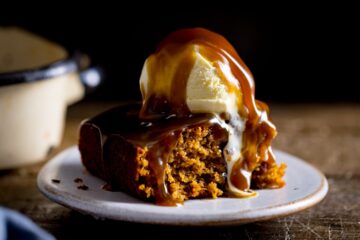 Traditional British Puddings - Veggie Desserts