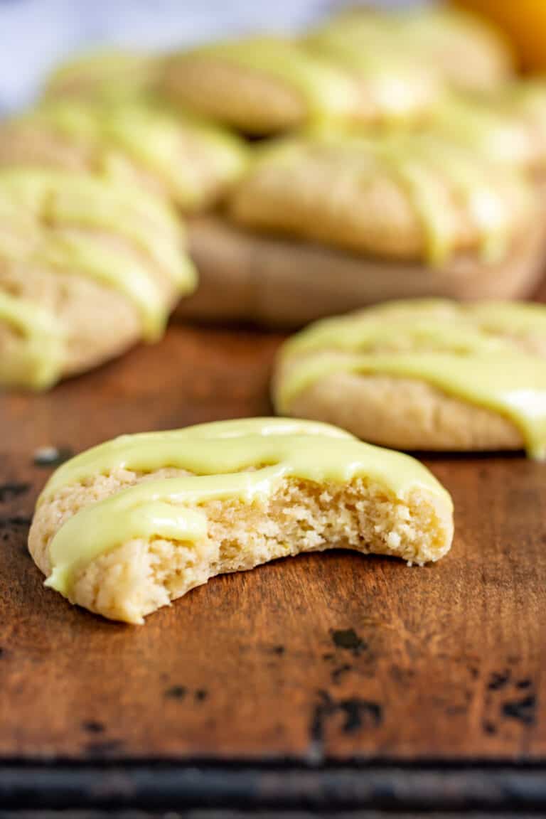Lemon Cookies with Lemon Glaze - Veggie Desserts