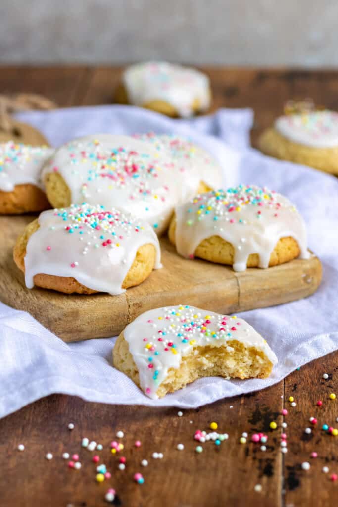 Italian Lemon Drop Cookies (Anginetti) - Veggie Desserts