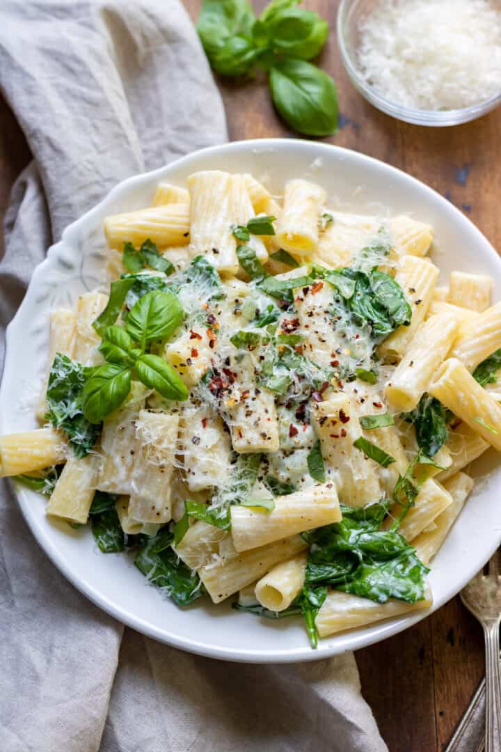 Spinach Goat Cheese Pasta - Veggie Desserts