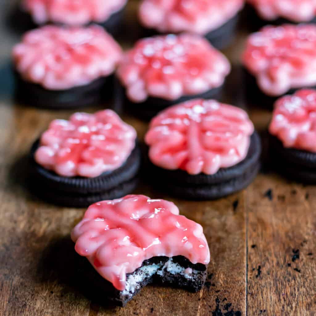 Halloween Oreo Brain Cookies - Veggie Desserts