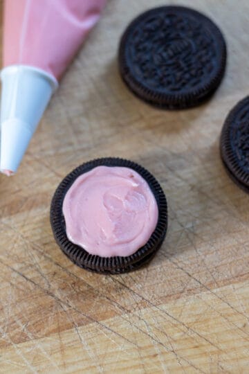 Halloween Oreo Brain Cookies - Veggie Desserts