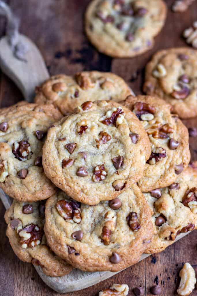Chocolate Chip Walnut Cookies - Veggie Desserts