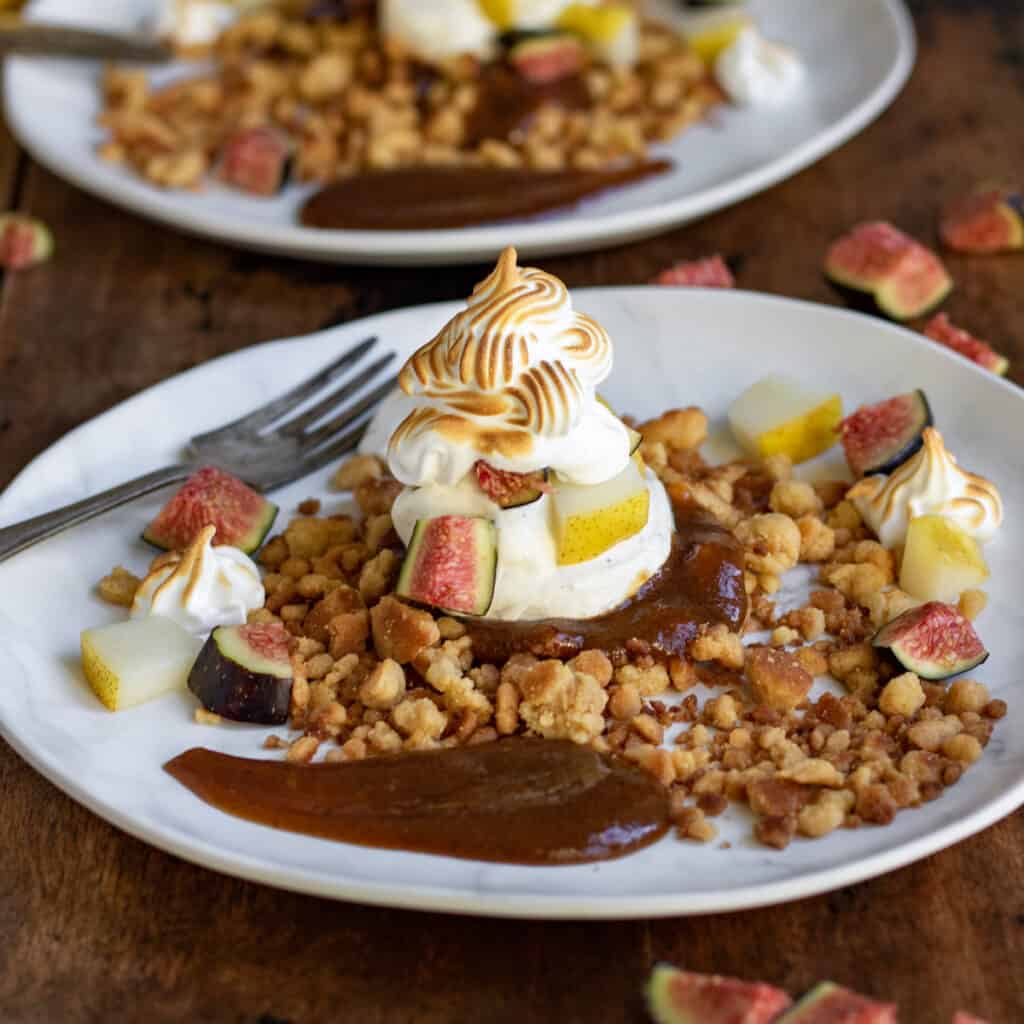 Fig and Pear Crumble with Meringue Topping - Veggie Desserts