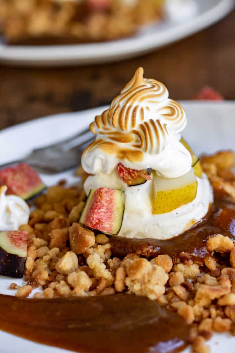 Fig and Pear Crumble with Meringue Topping - Veggie Desserts