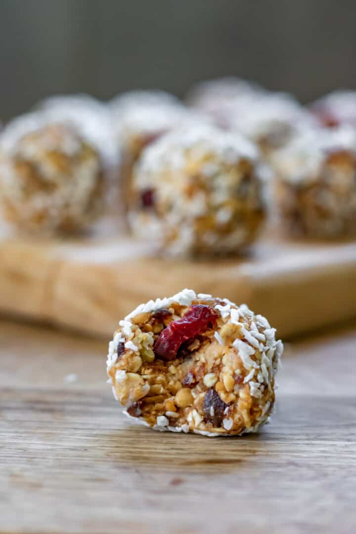 Date Protein Balls - Veggie Desserts