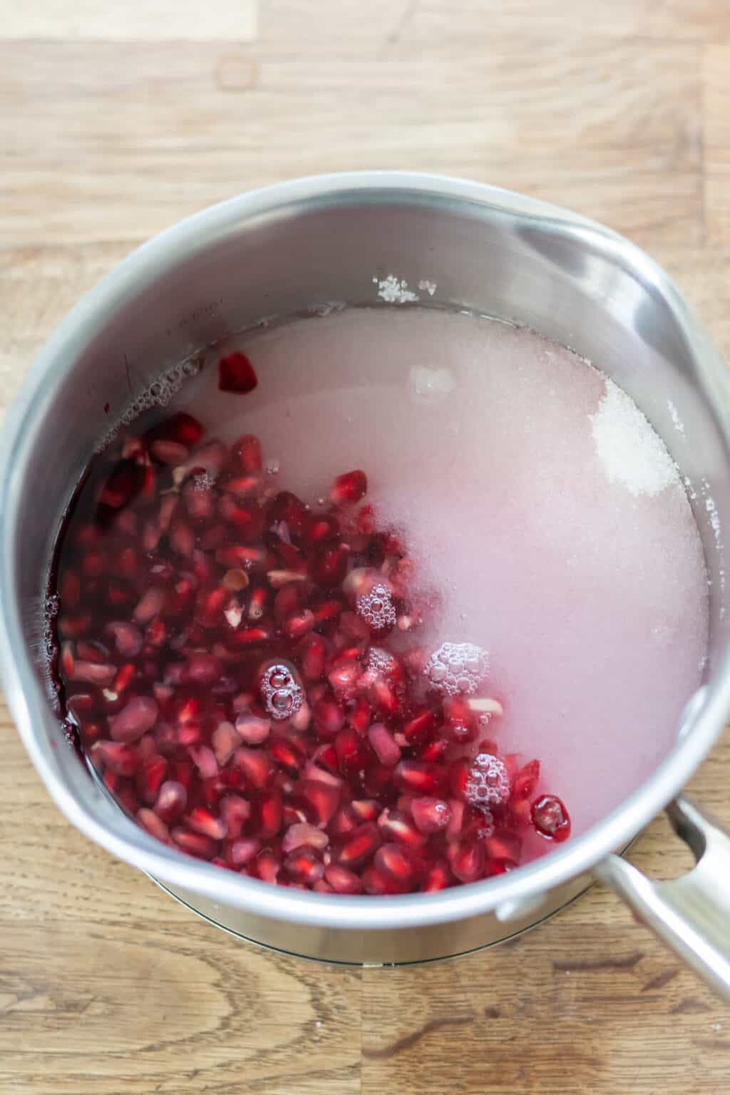 Pomegranate Syrup - Veggie Desserts