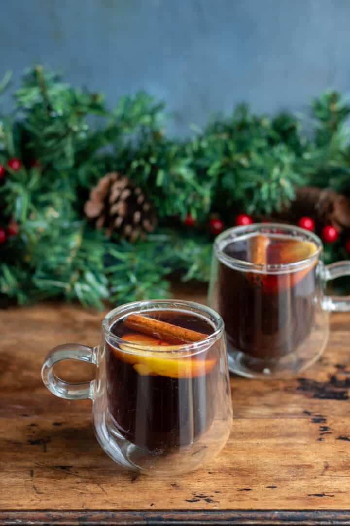 Glühbier Hot Mulled Beer (Gluehbier) - Veggie Desserts