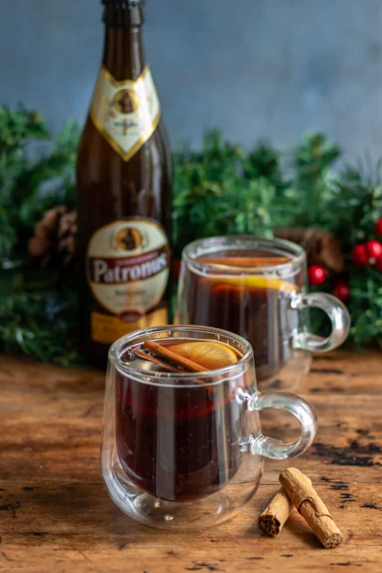 Glühbier Hot Mulled Beer (Gluehbier) - Veggie Desserts