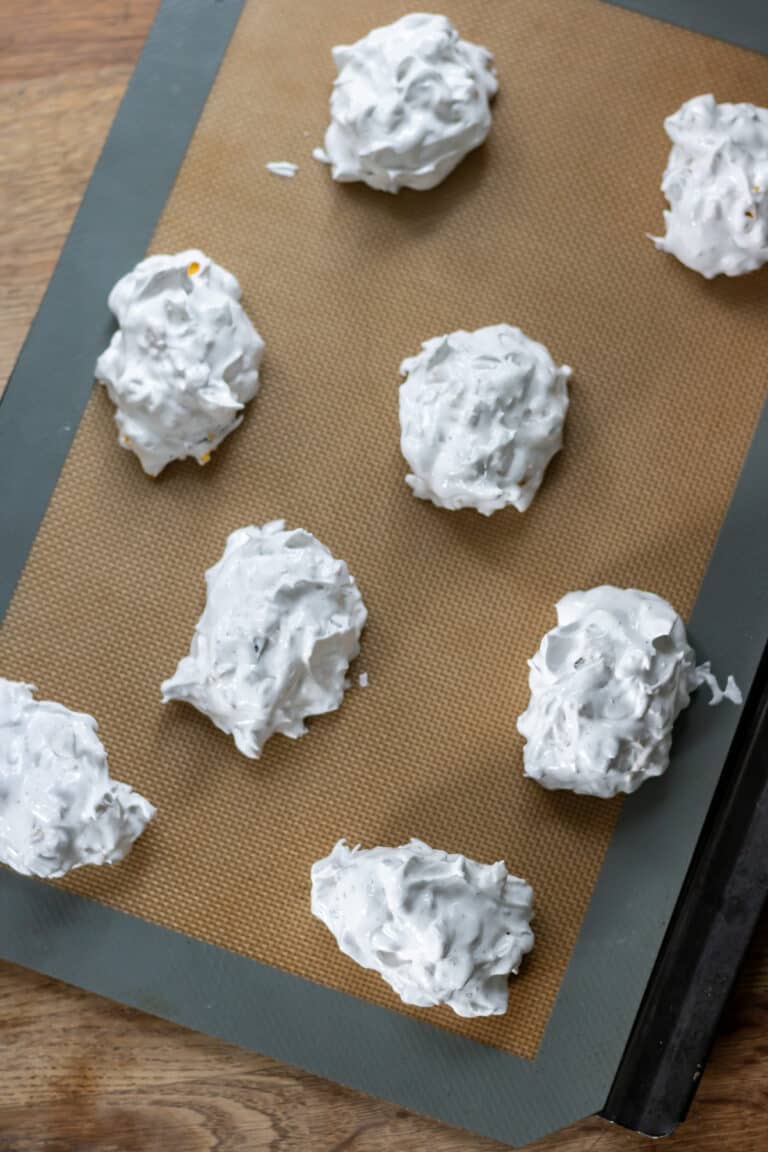 Icelandic Meringue Cornflake Christmas Cookies - Veggie Desserts