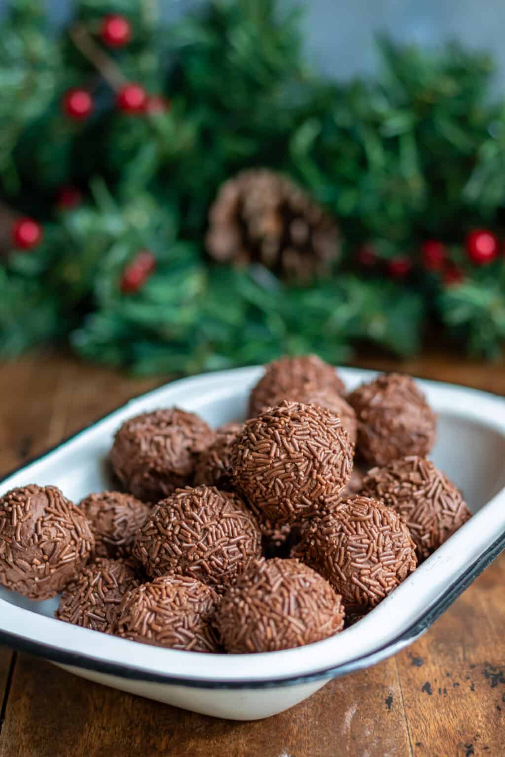 Rumkugeln German Rum Balls - Veggie Desserts