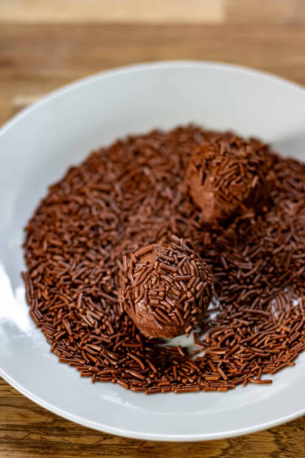 Rumkugeln German Rum Balls - Veggie Desserts