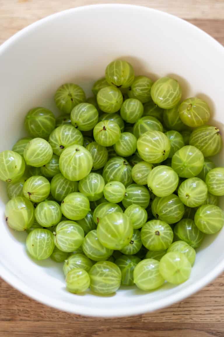 Gooseberry Crumble - Veggie Desserts