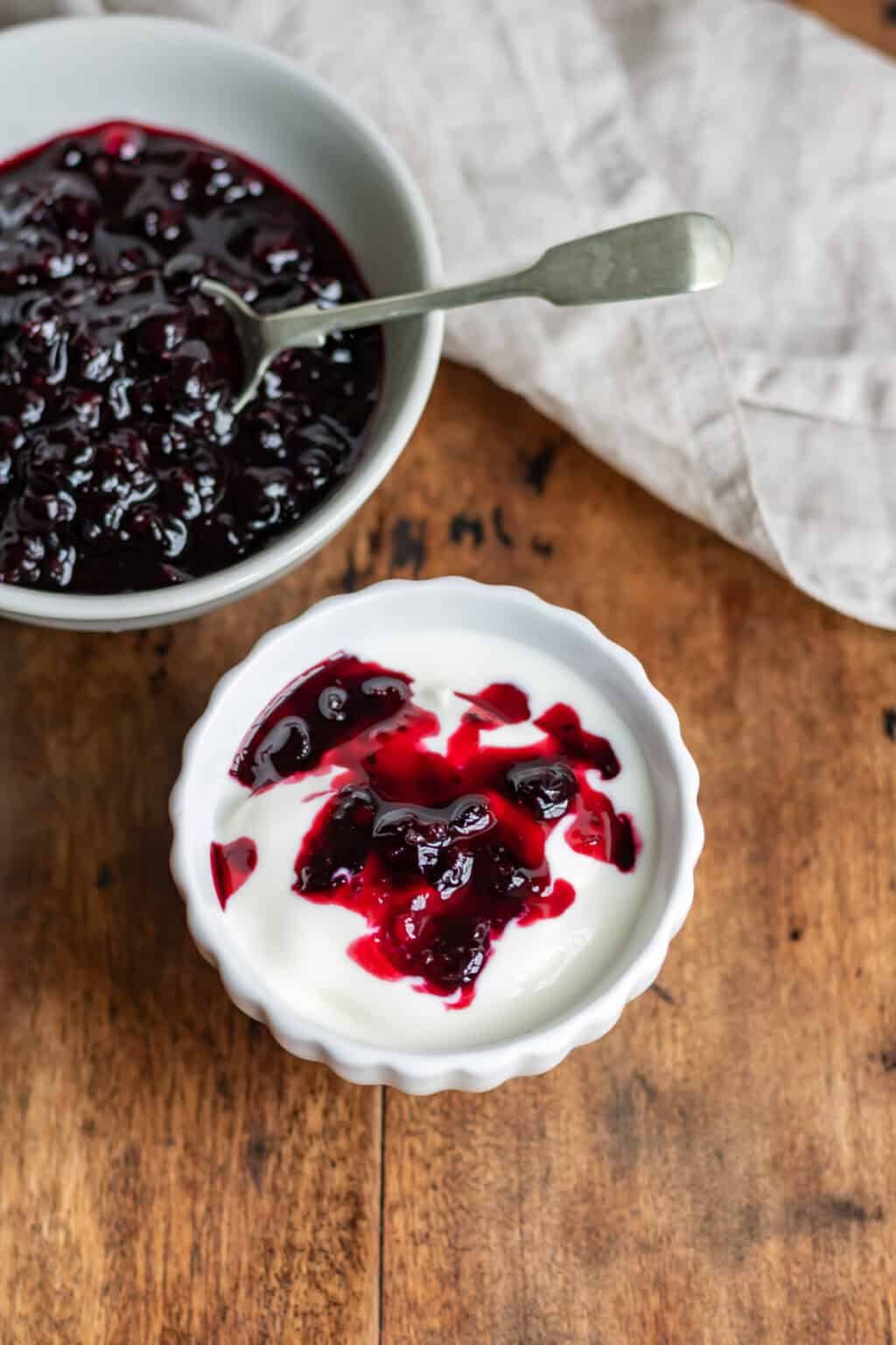 Blackcurrant Compote - Veggie Desserts