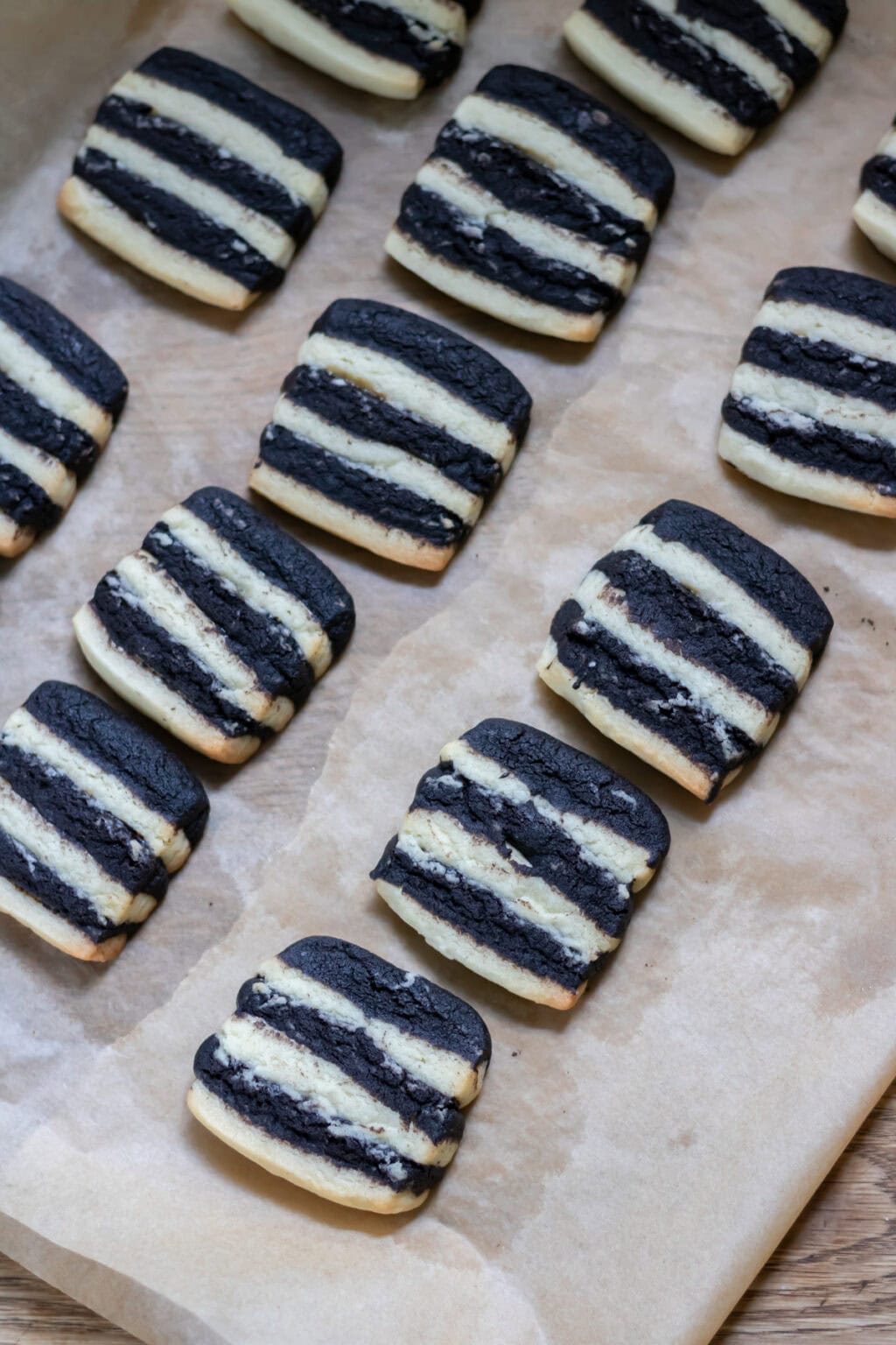 Striped Beetlejuice Cookies - Veggie Desserts