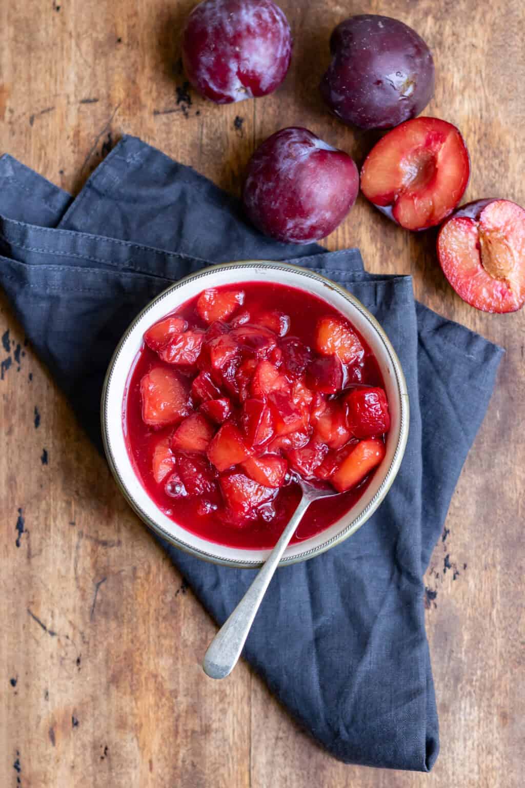 Plum Compote - Veggie Desserts