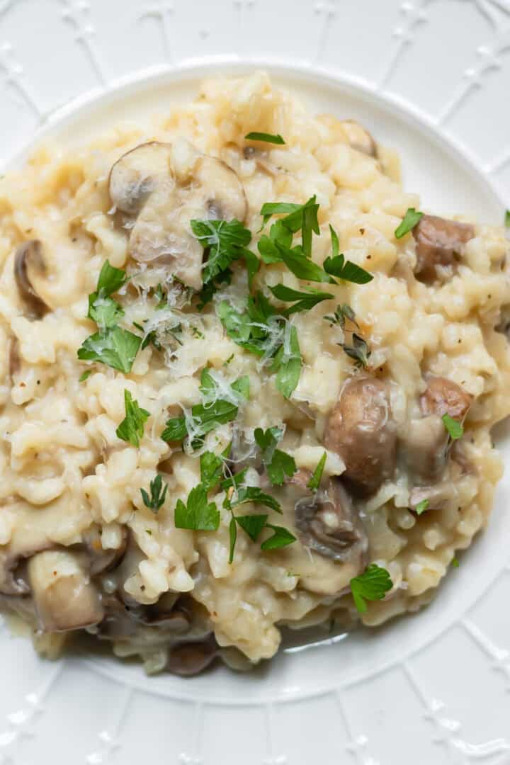 Slow Cooker Mushroom Risotto - Veggie Desserts